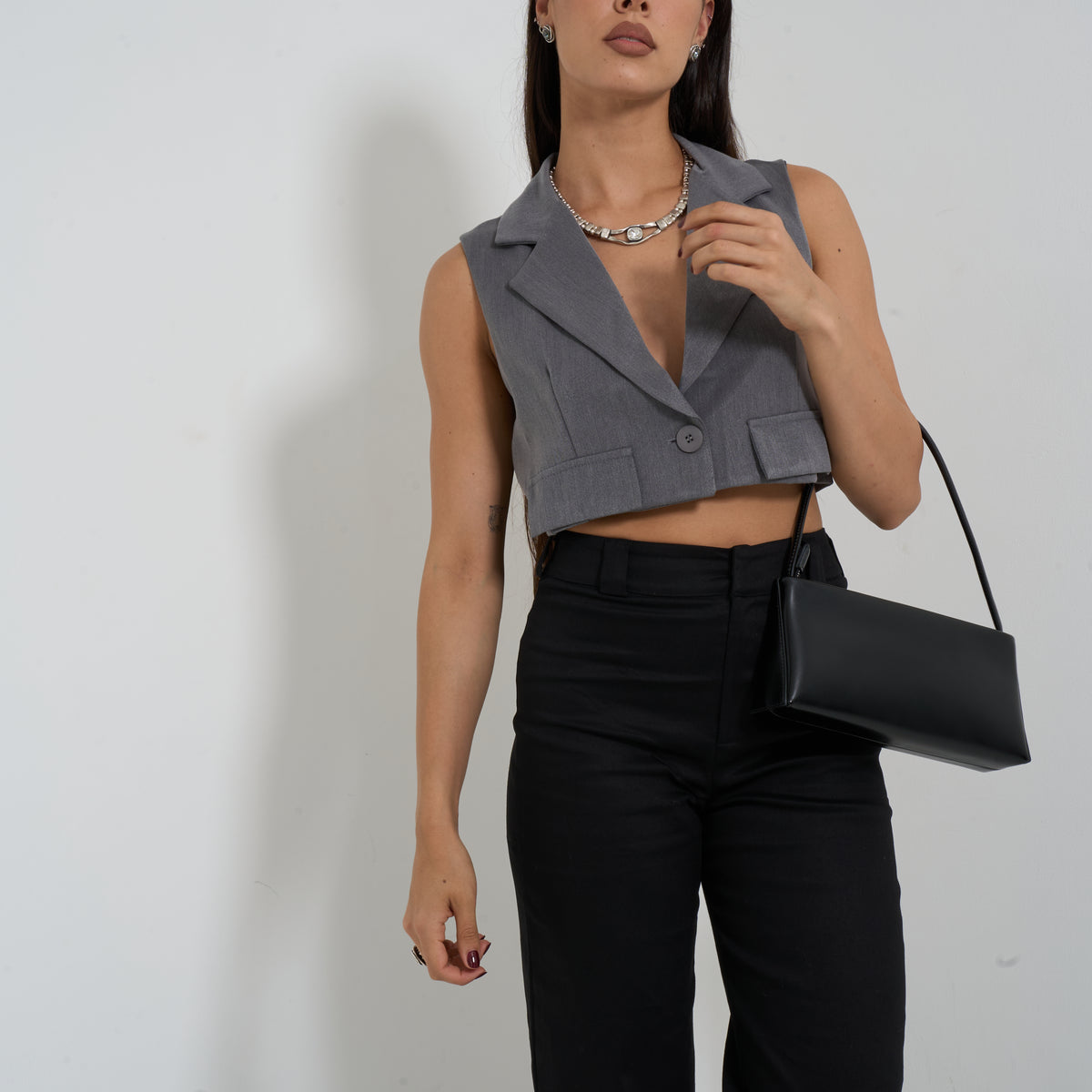 One-button Crop Vest Crop top – Black Sun Storecr